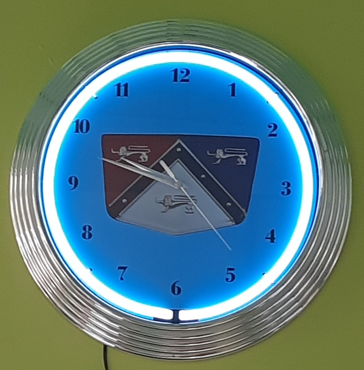 Ford 1955-57 Emblem Neon Clock (Red-NENC-09R, White-NENC-09W) – Neon Effect