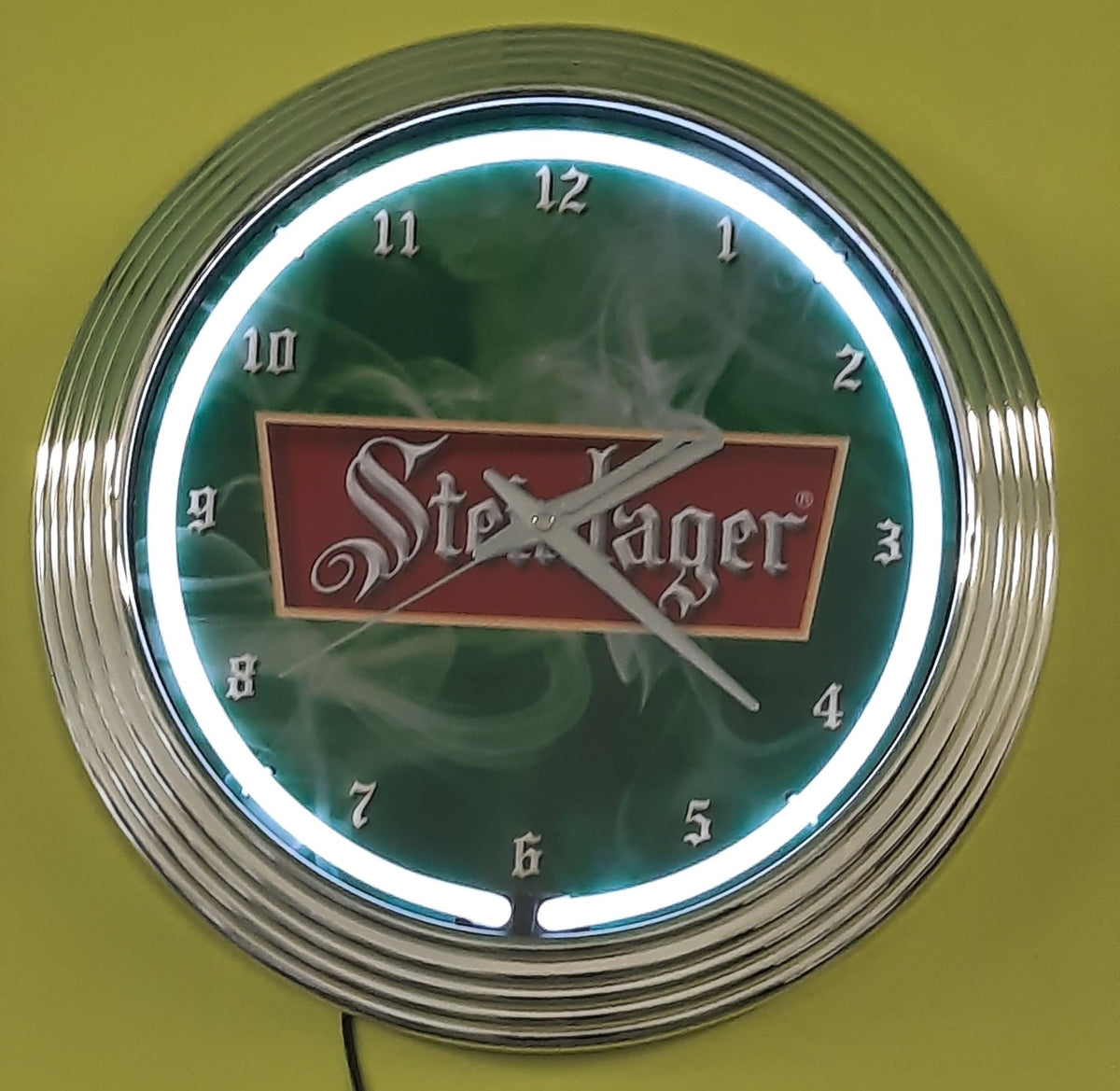 Steinlager Neon Clock (NENC-503) – Neon Effect